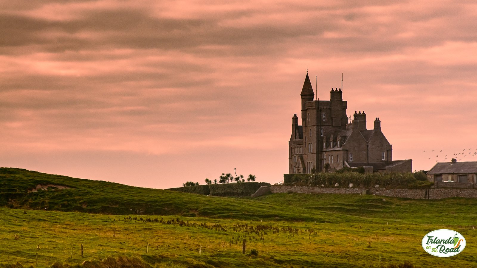 Classiebawn Castle: il Castello maledetto di Lord Mountbatten ...